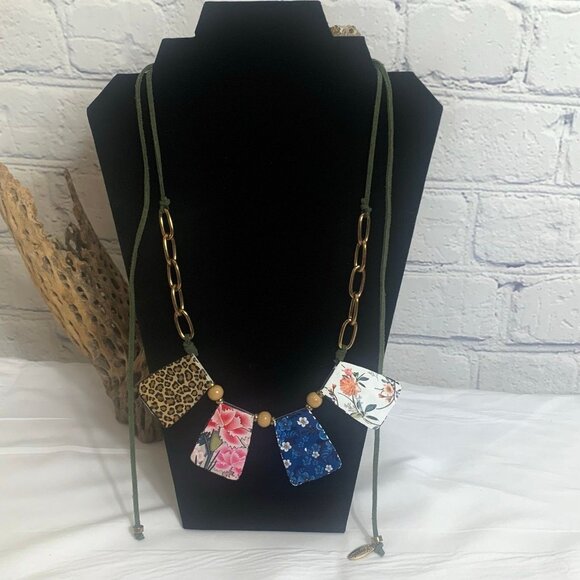 Plunder | Jewelry | Plunder Floral Print Tab Chunky Chain Evelina Josie ...